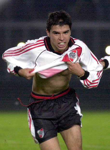 Fotos: Saviola, del azulgrana al blanco | Fotografía | EL PAÍS