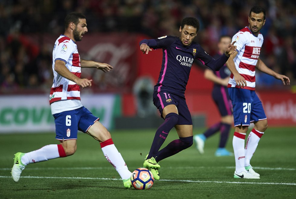 Fotos: Granada - Barcelona, la Liga Santander en imágenes | Deportes ...