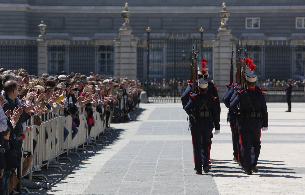 Fotos: Cambio de guardia en el Palacio Real de Madrid | Madrid | EL PAÍS
