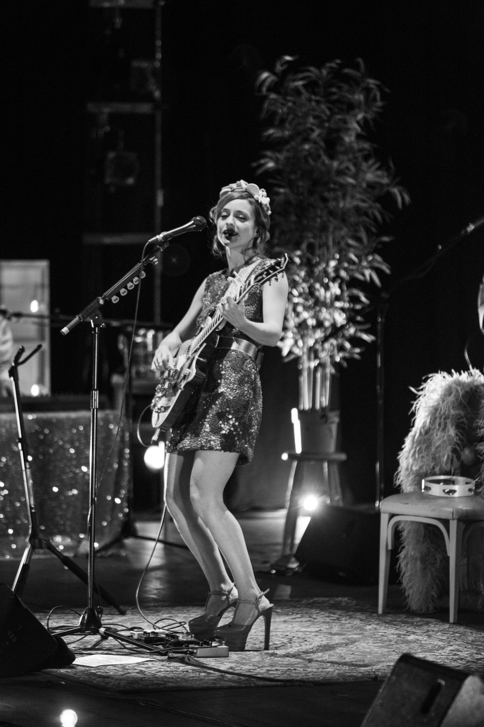 Fotorrelato: Nos colamos en el backstage de Russian Red en su concierto ...