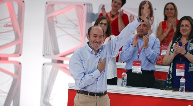 Rubalcaba se despide reivindicando la vía federal y la política ...